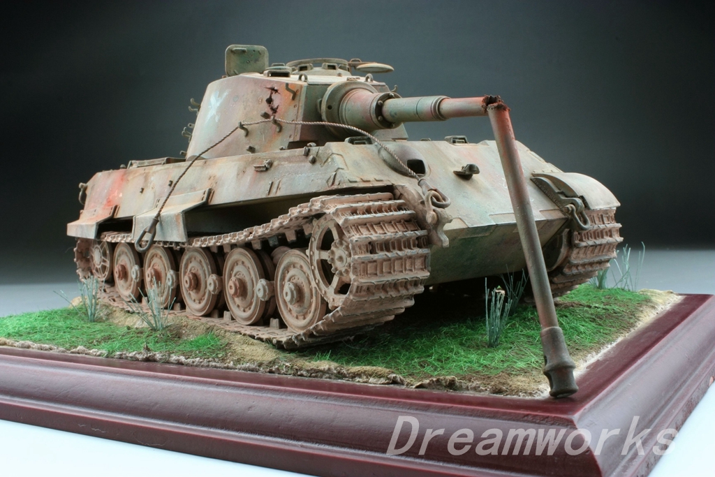Award Winner Built Dragon 1/35 Battle Destroyed King Tiger Diorama +PE ... Award Winner Built Dragon 1/35 Battle Destroyed King Tiger Diorama +PE ...