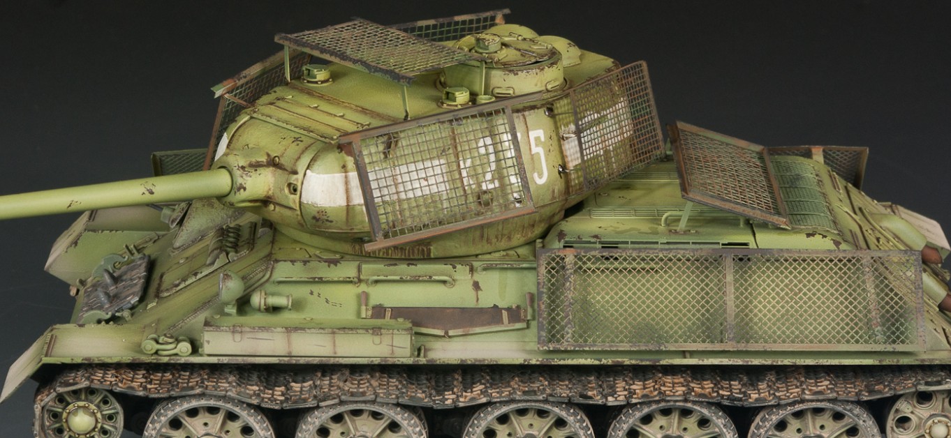Award Winner Built Dragon 1/35 T-34/85 Medium Tank 1944 +Bedspring ... Award Winner Built Dragon 1/35 T-34/85 Medium Tank 1944 +Bedspring ...