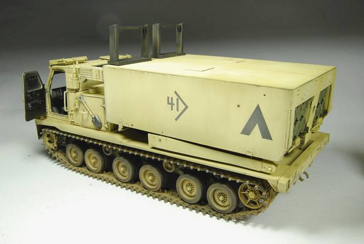 Award Winner Built Dragon 1/35 M270 MLRS Desert Diorama w/M26 ROCKET ... Award Winner Built Dragon 1/35 M270 MLRS Desert Diorama w/M26 ROCKET ...