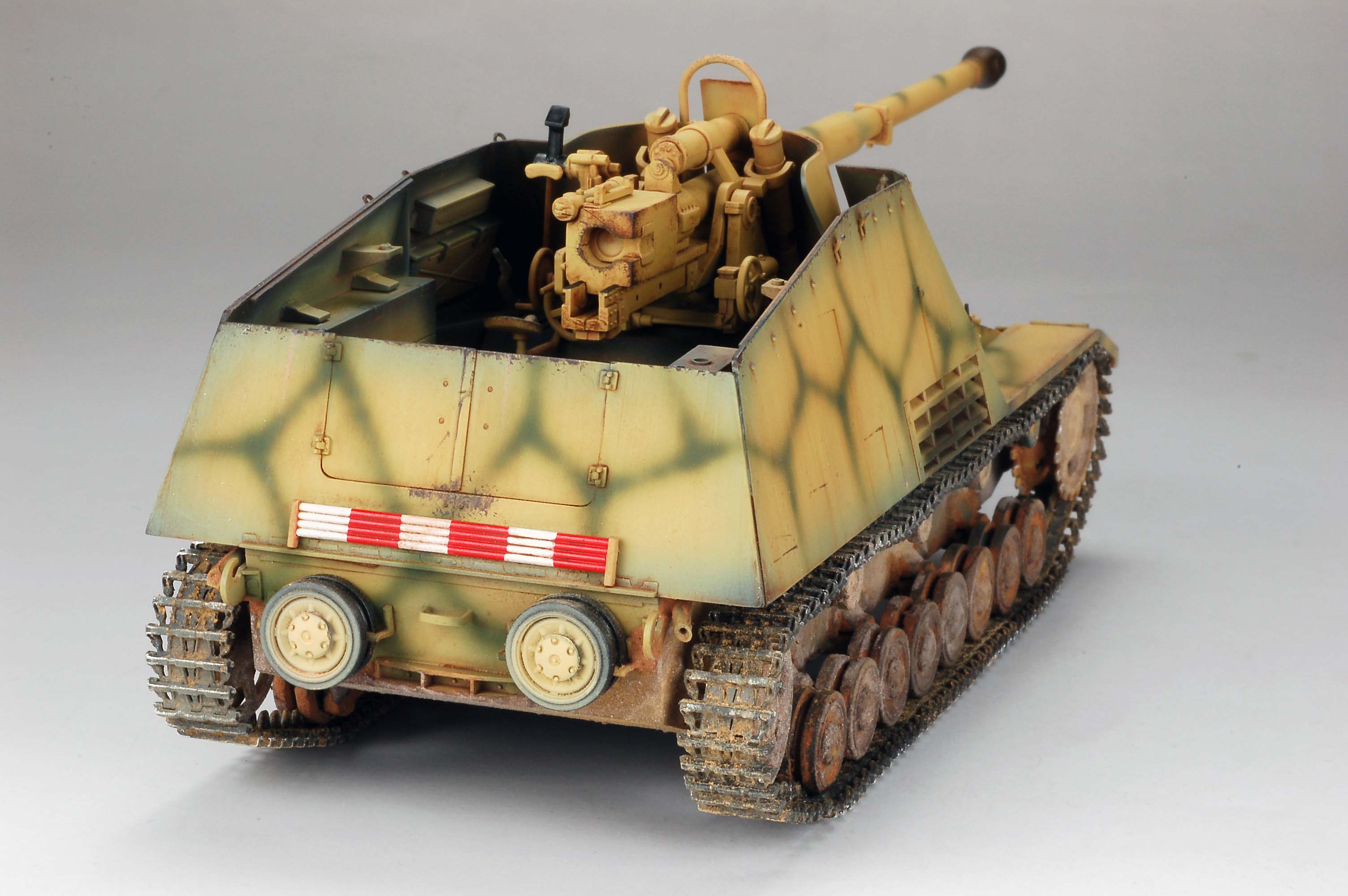Award Winner Built 1/35 Dragon Nashorn +PE | eBay Award Winner Built 1/35 Dragon Nashorn +PE | eBay